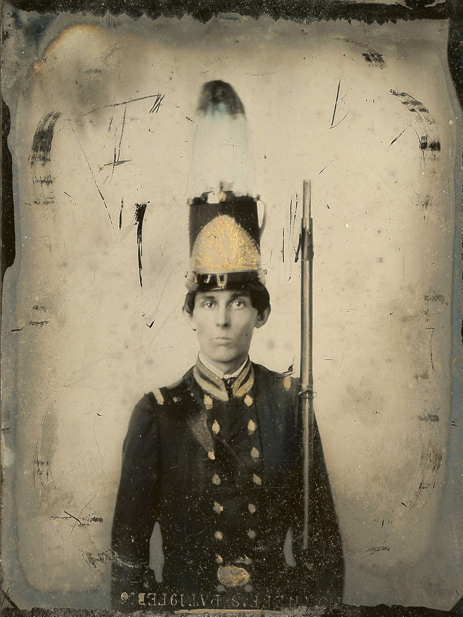 Military Images - Armed Pre-War Militia Soldier - #6531